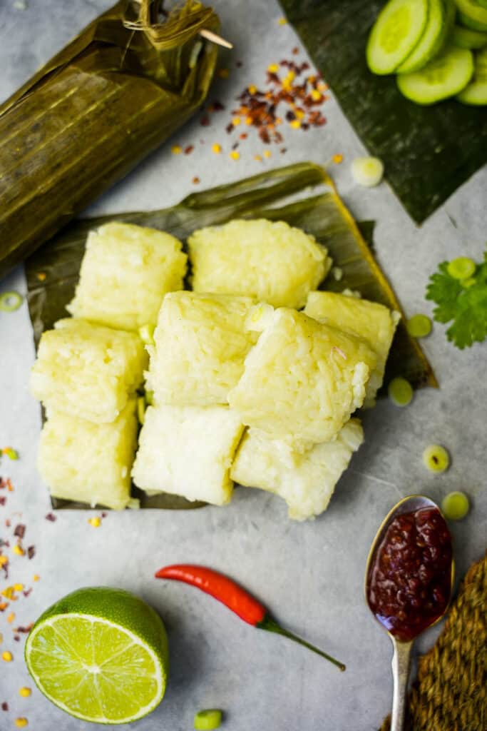 Lontong (Indonesian Banana Leaf Compressed Rice Cake)