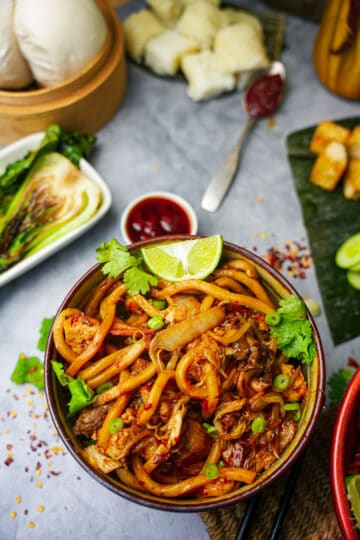Bami Goreng (30-minute thick Indonesian noodles)