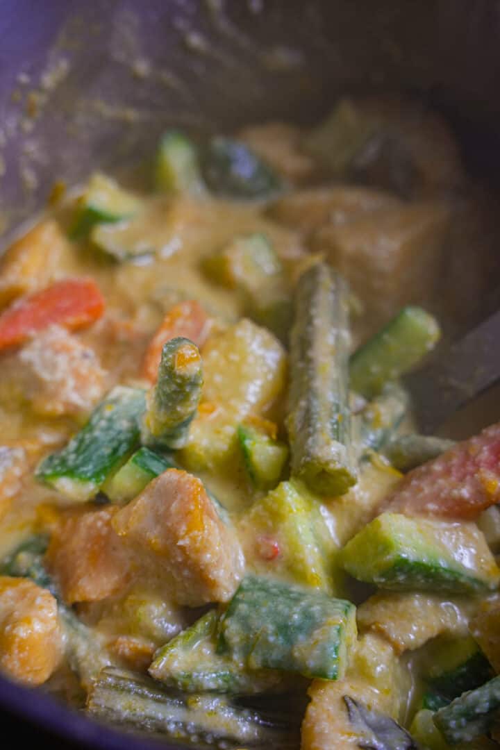 Aviyal (Kerala-style avial vegetable subji)