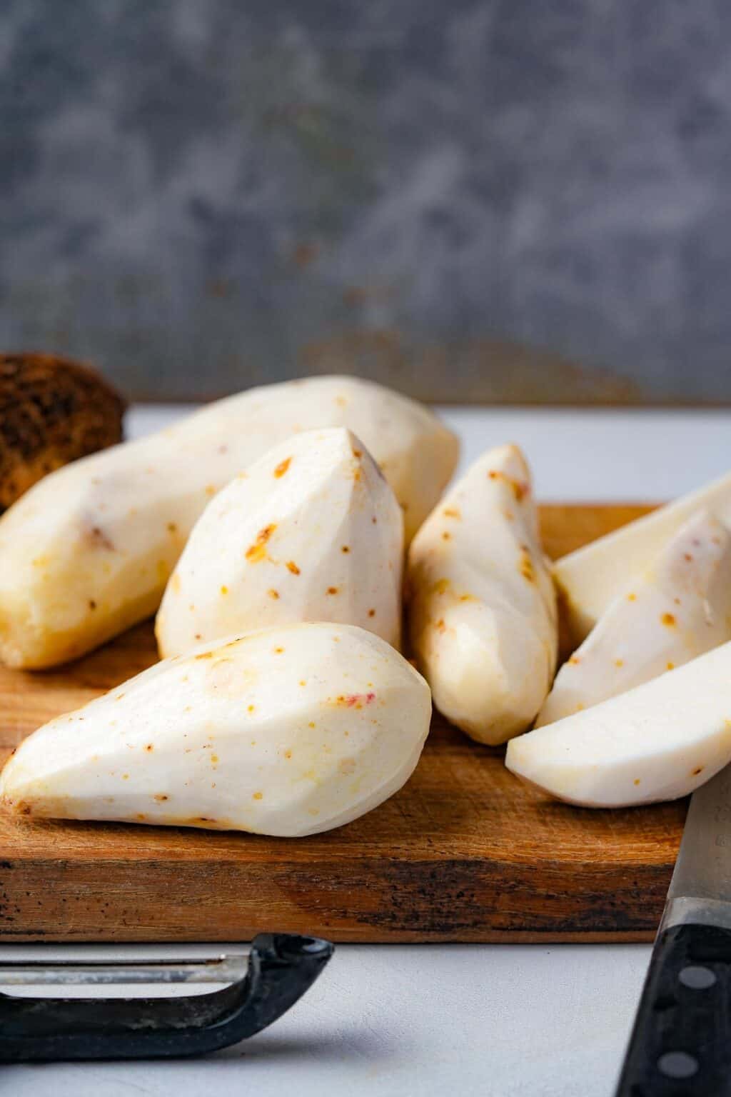 Arbi Ki Sabji (Indian Dry Taro Curry Arbi Sabji) - Cinnamon Snail