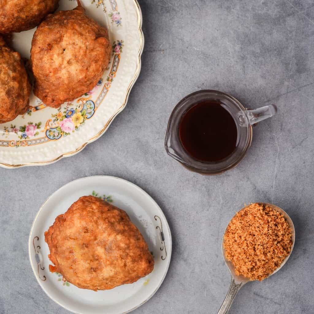 Cekodok Pisang (Malaysian Kuih Kodok Banana Donuts)