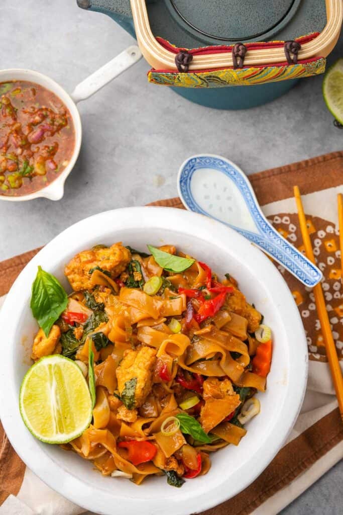 Pad Kee Mao Recipe (Vegan Drunken Noodles)