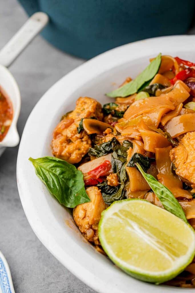 Pad Kee Mao Recipe (Vegan Drunken Noodles)
