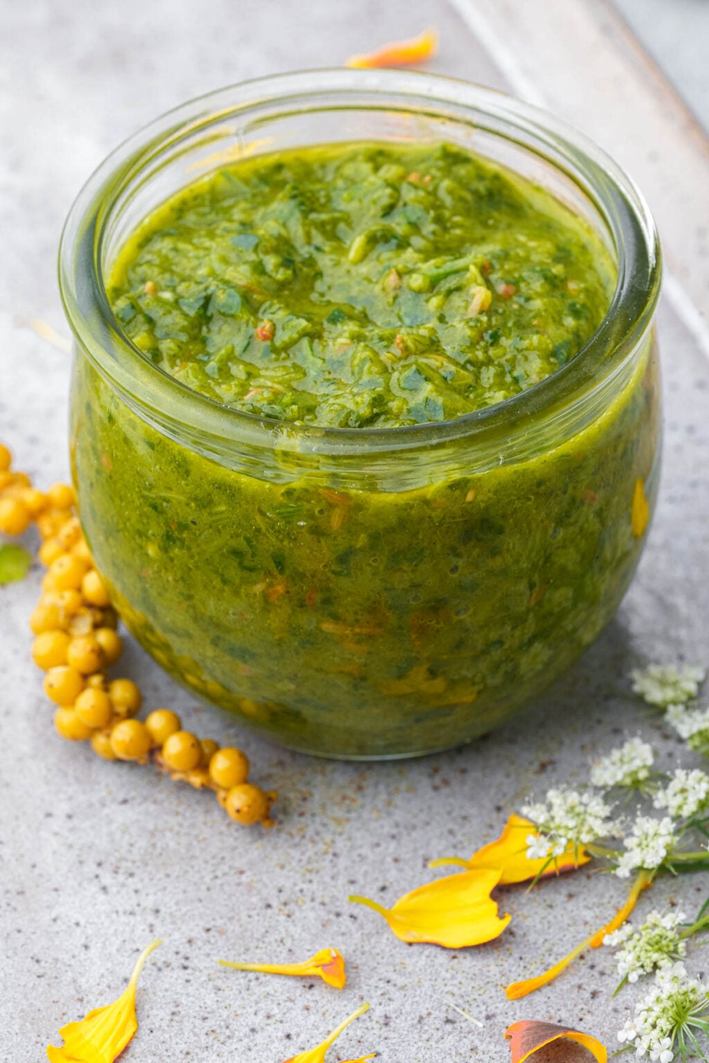 Zhoug (Yemeni Spicy Herb Sauce - AKA Skhug & Zhug) - Cinnamon Snail