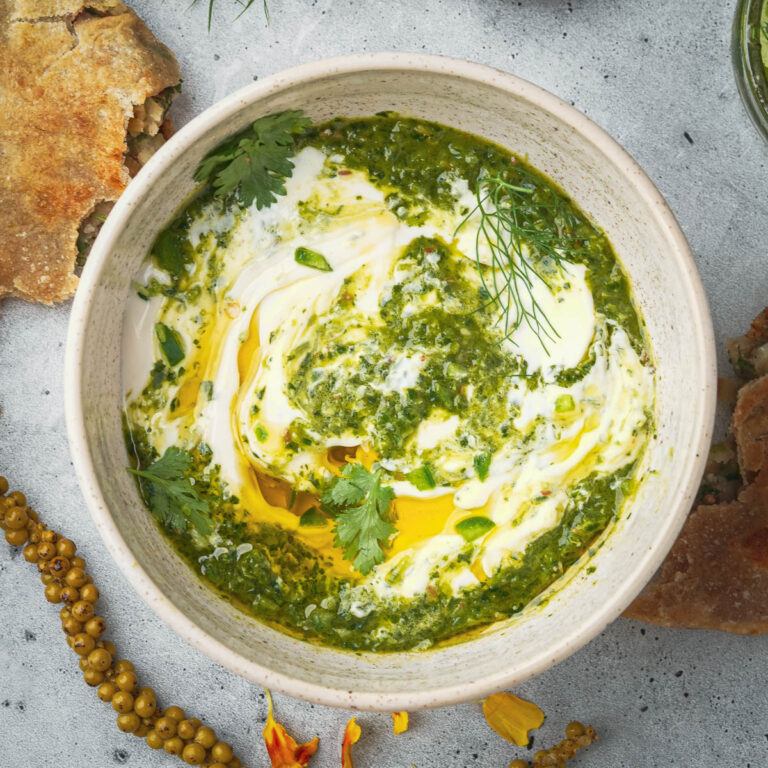 Zhoug (Yemeni Spicy Herb Sauce - AKA Skhug & Zhug) - Cinnamon Snail