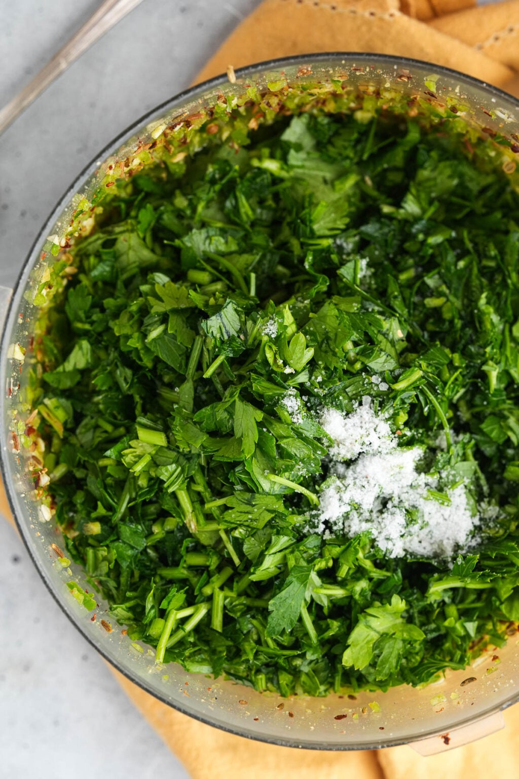Zhoug (Yemeni Spicy Herb Sauce - AKA Skhug & Zhug) - Cinnamon Snail