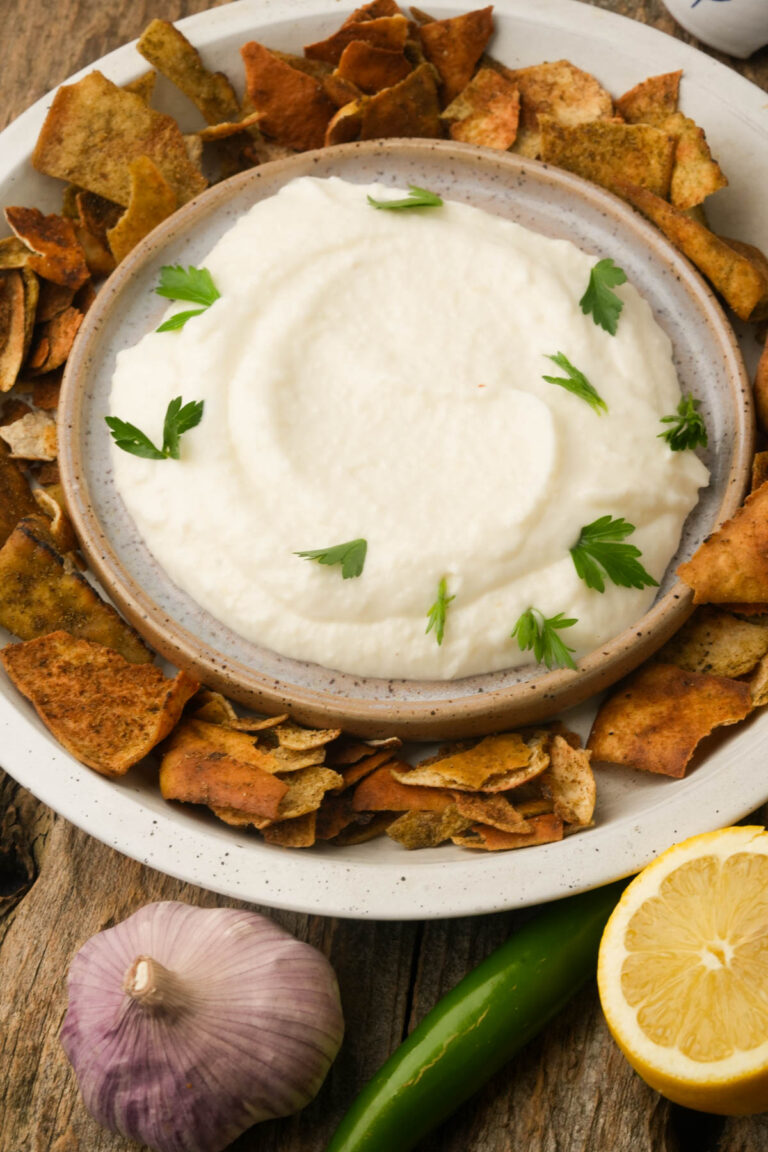 Toum Recipe (Lebanese Garlic Sauce)