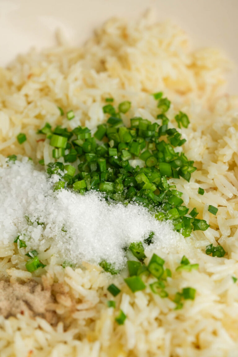 Sinangag Recipe (Filipino Garlic Fried Rice)
